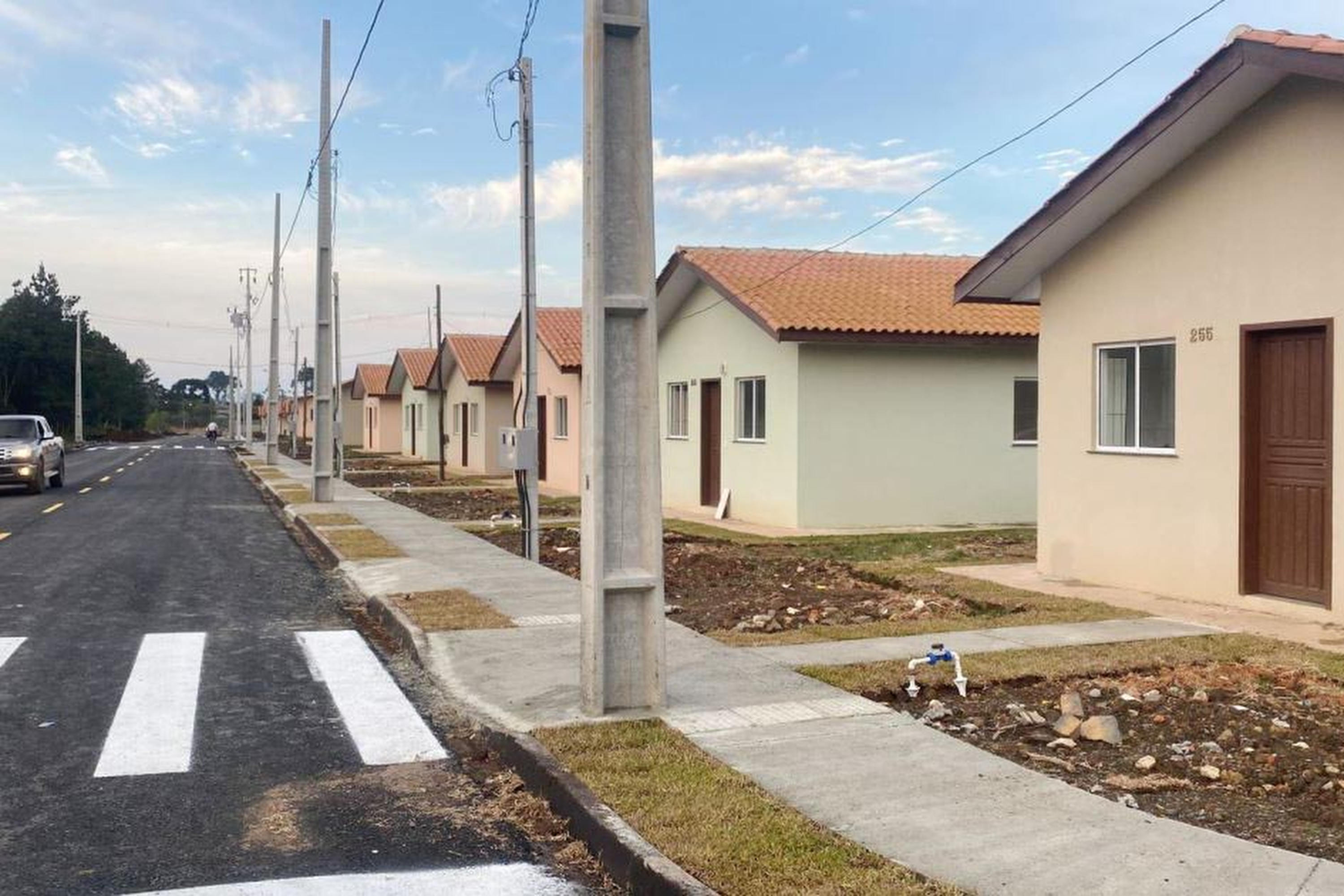 Em menos de dois anos, Governo do Paraná ajuda 30 mil famílias a ...